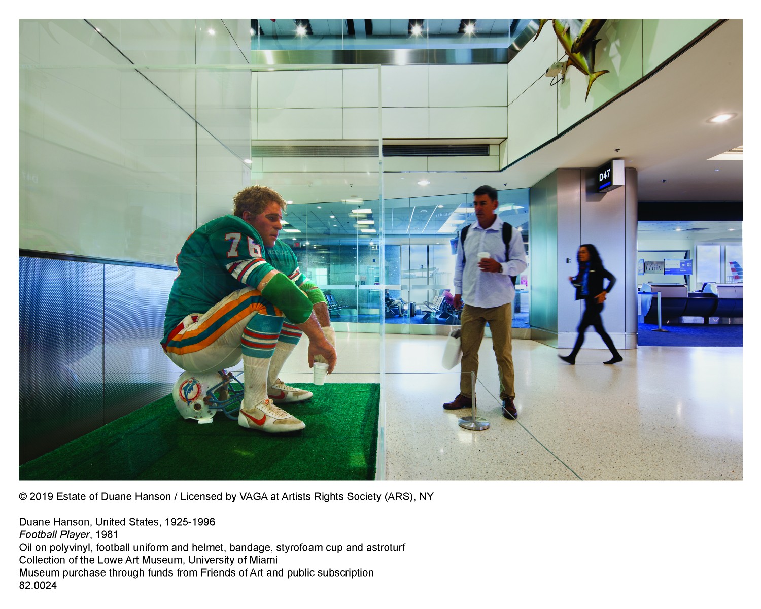 Duane Hanson Sculpture in Miami Airport | Cranbrook Academy of Art